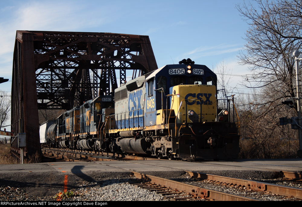 CSX 8405 8383 8431